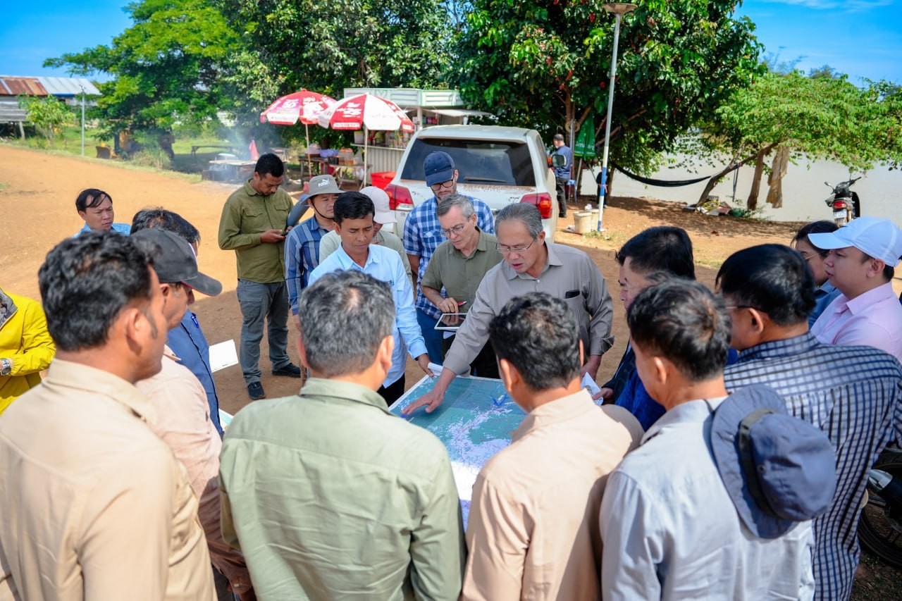 ឯកឧត្តម ចាន់ ស៊ីណាត រដ្ឋលេខាធិការ ...